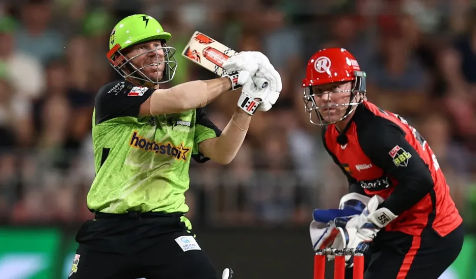 Thunder Beat Renegades as Warner and Agar Shine